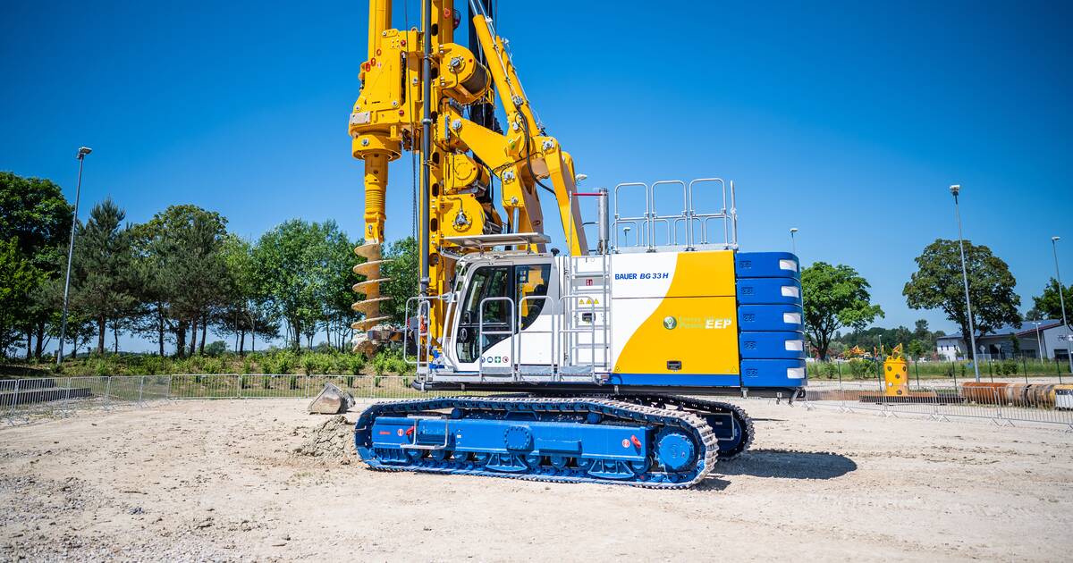 Drilling Rigs with H-kinematics | BAUER Equipment America, Inc.